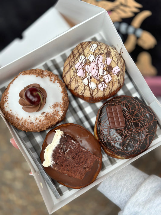 Local Delivery Doughnuts – Cat Burglar Dough Co